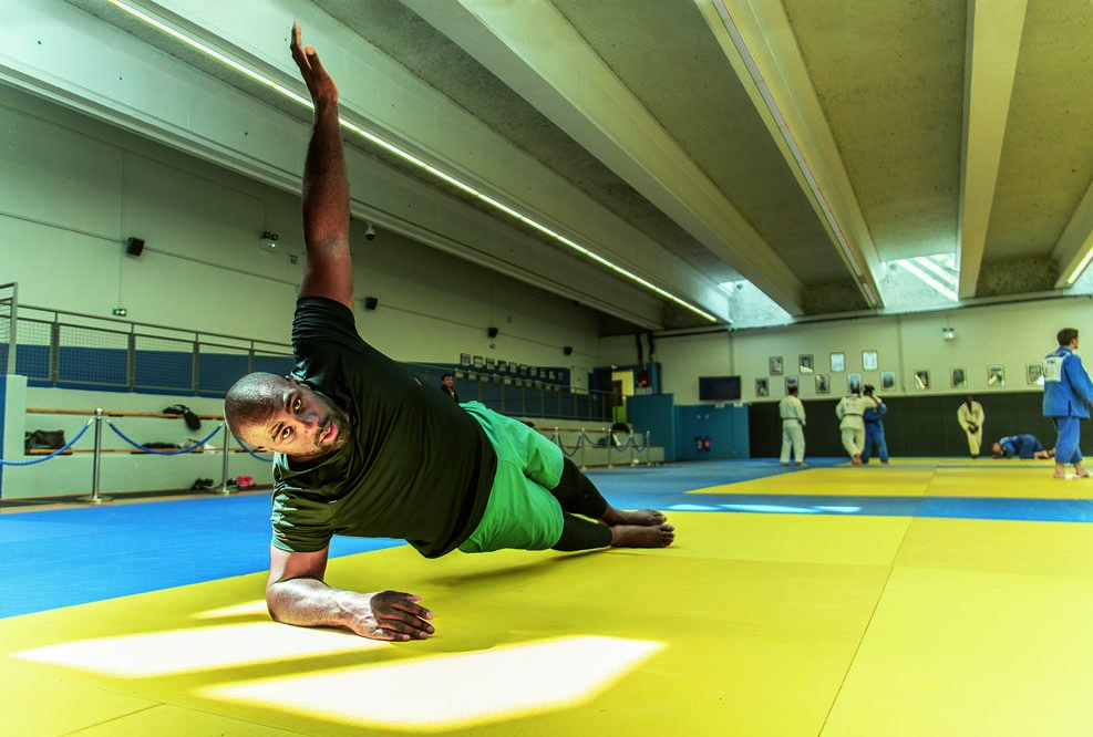 70 ANS DE PARIS MATCH - Un jour en France : 22 équipes de Match en ...